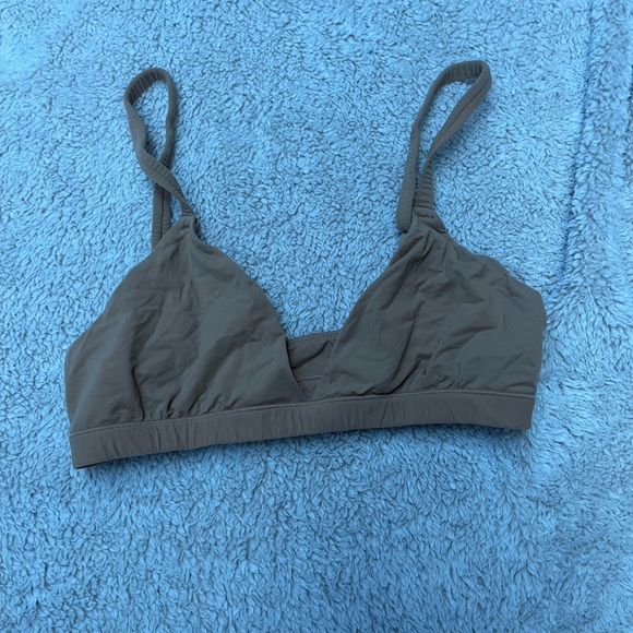 SKIMS | Intimates & Sleepwear | Skims Triangle Bralette | Poshmark
